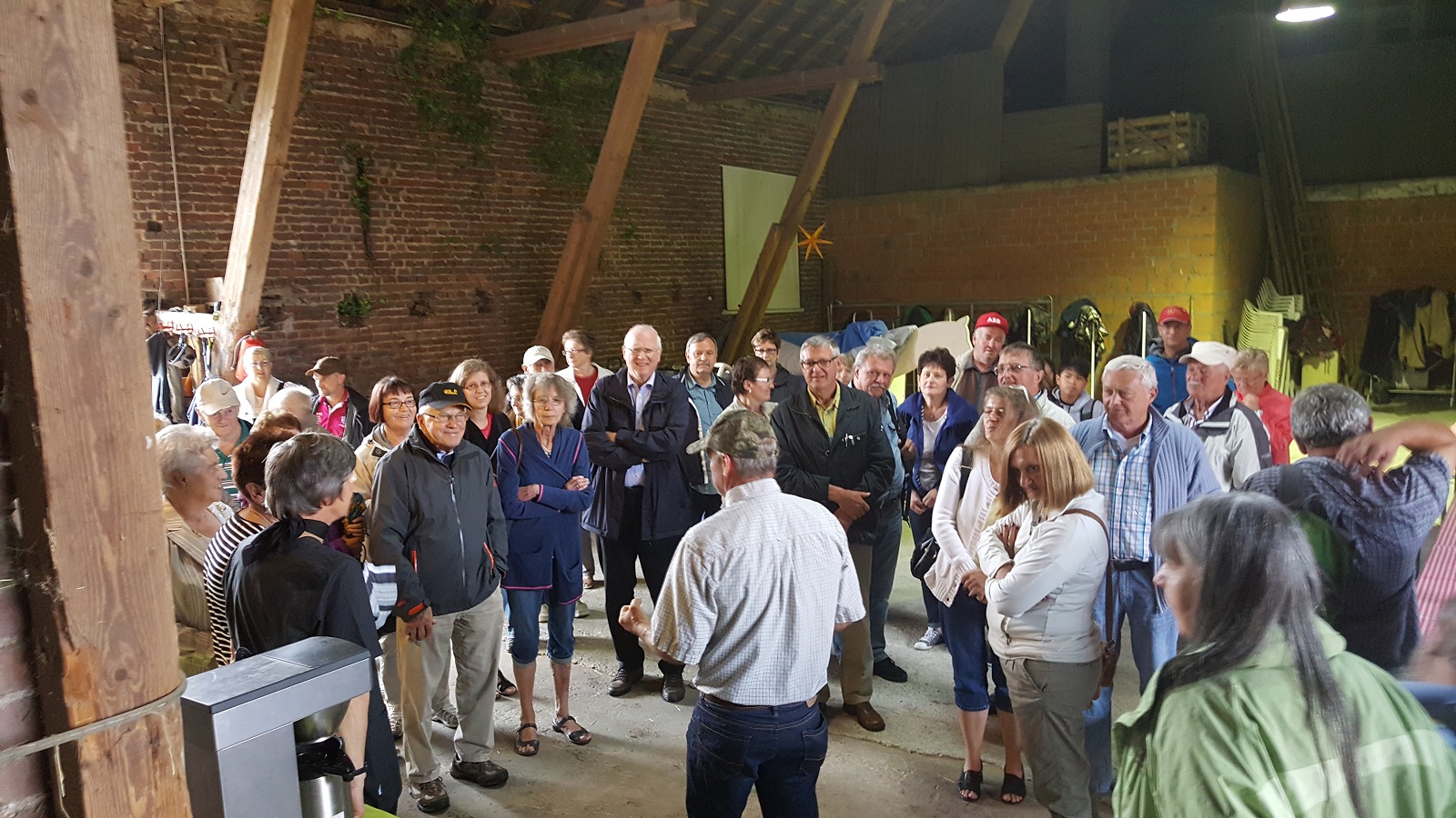 Mit den Jagdgenossen zum Schloßhof Garath – Hausen im Aulatal